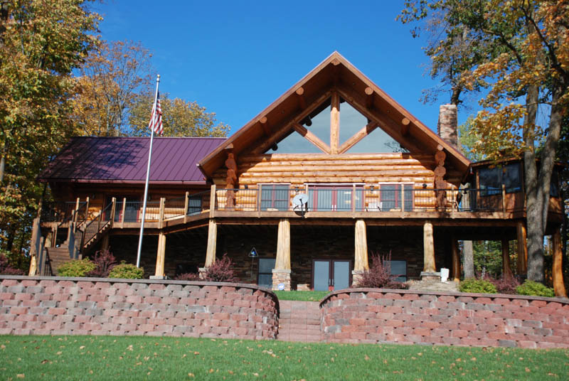 Handcrafted Heim Log Homes